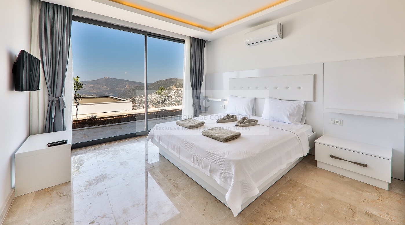 Villa Mini Arden | The Turquoise Collection