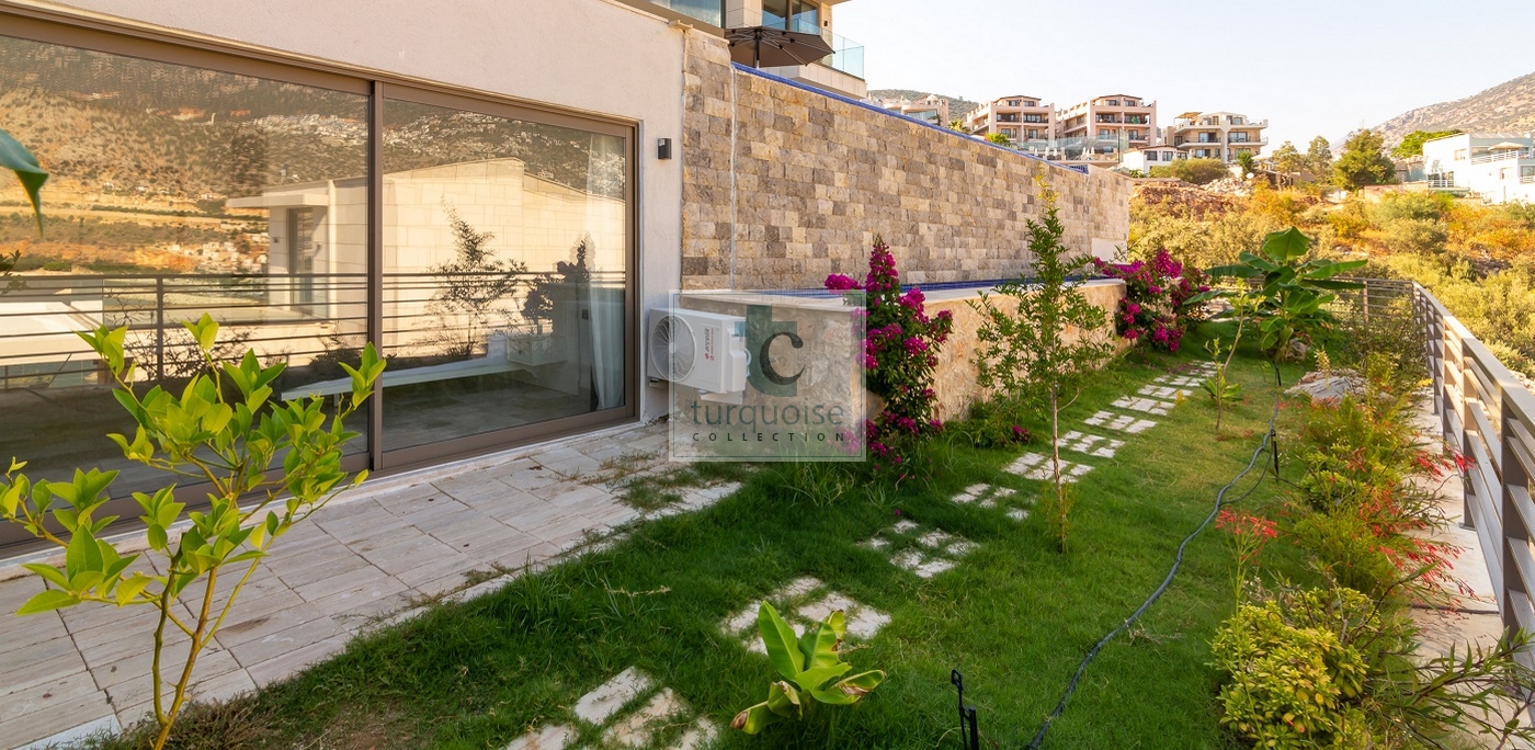 Villa Arya Exclusive | The Turquoise Collection